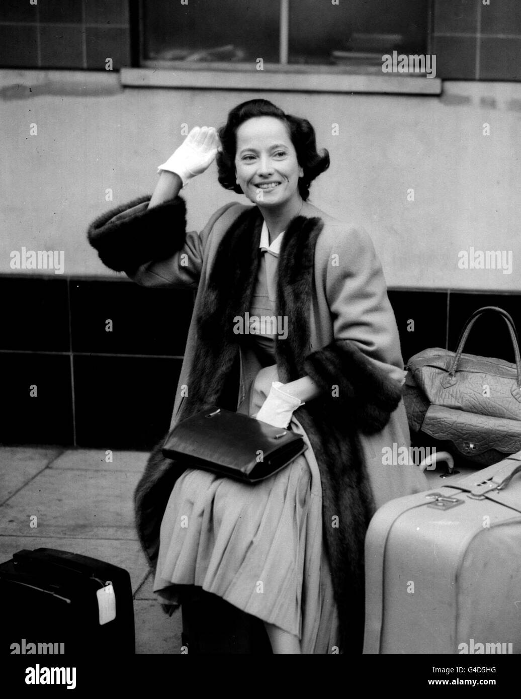 London on her return from france hi-res stock photography and images ...