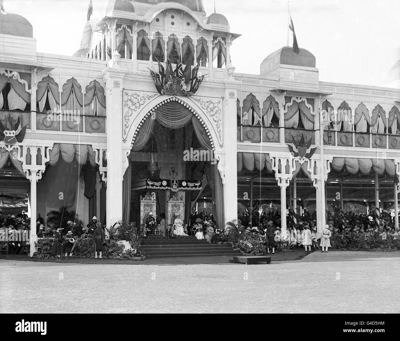 King George V and Queen Mary on the dais at the Calcutta Pageant Stock ...