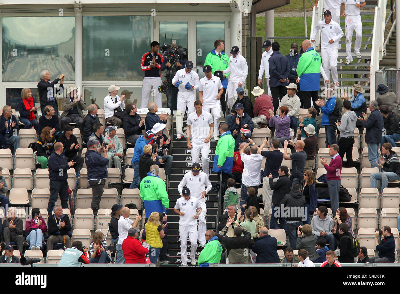 Sri lanka test cricket hi-res stock photography and images - Alamy
