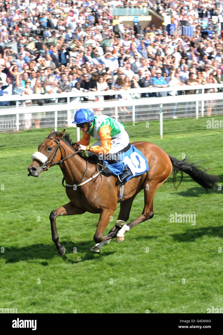 Ladys First ridden by Paul Hanagan wins the John Smith's Median Auction ...