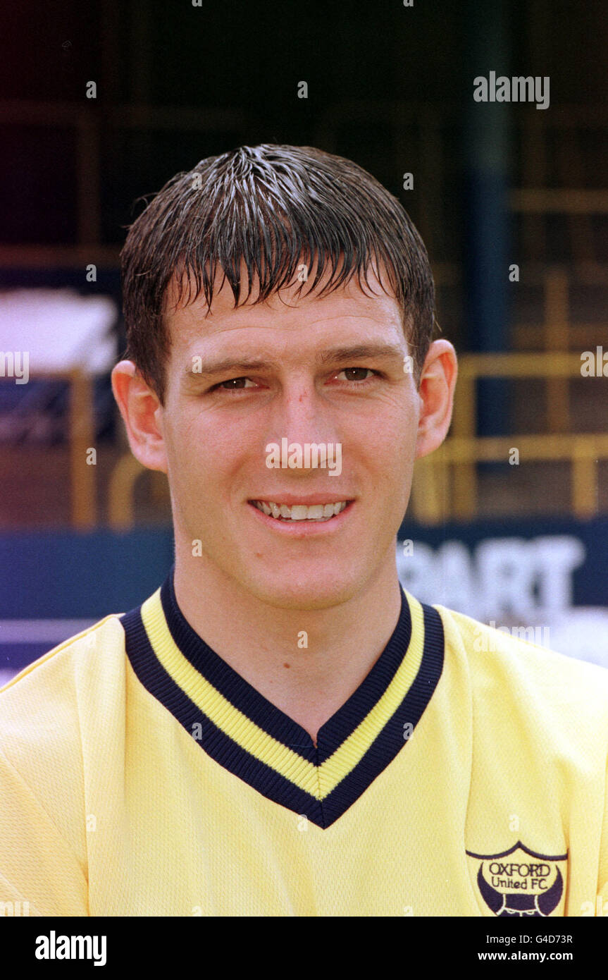 Phil gilchrist hi-res stock photography and images - Alamy