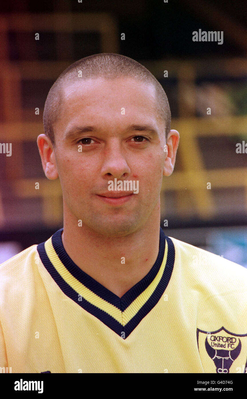 Oxford united football club david smith hi-res stock photography and ...