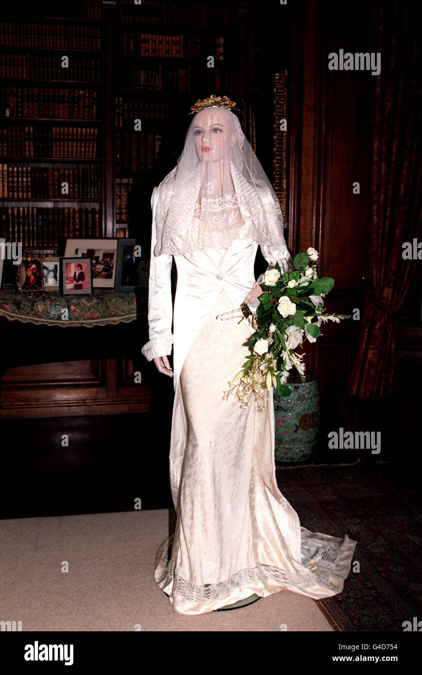 THE WEDDING DRESS OF LILI MALTESE WHICH SHE WORE AT THE SOCIETY WEDDING ...