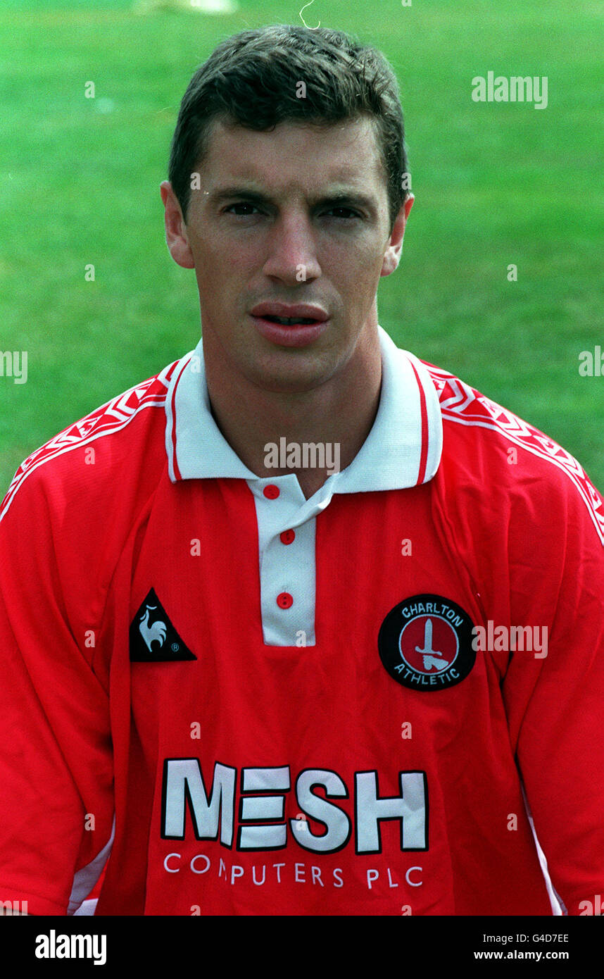 Andy hunt charlton hi-res stock photography and images - Alamy