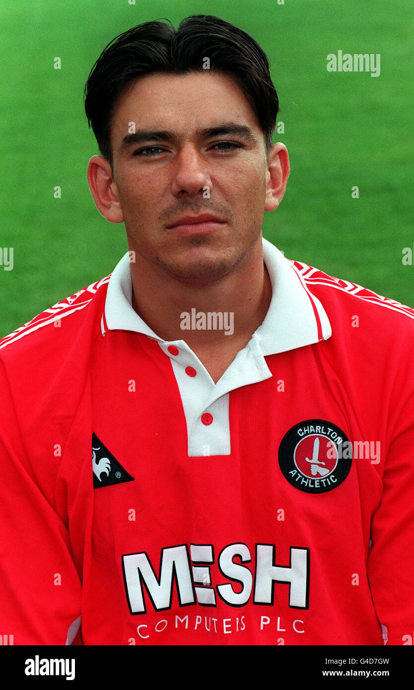 STEVE JONES OF CHARLTON ATHLETIC FOOTBALL CLUB.. STEVE JONES OF ...