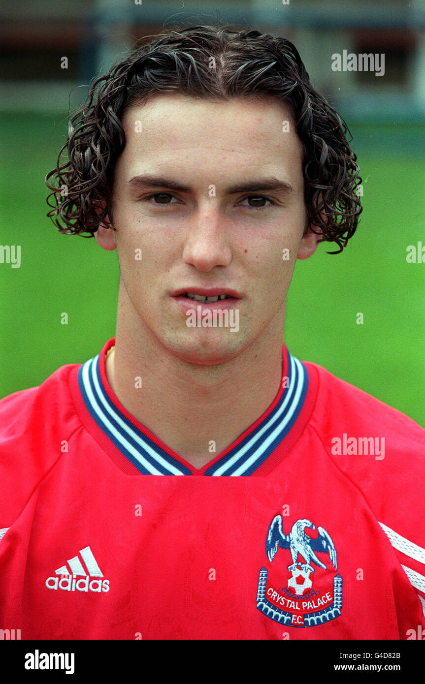 PA NEWS PHOTO 4/8/98 FOOTBALLER ANDREW MARTIN OF CRYSTAL PALACE F.C ...