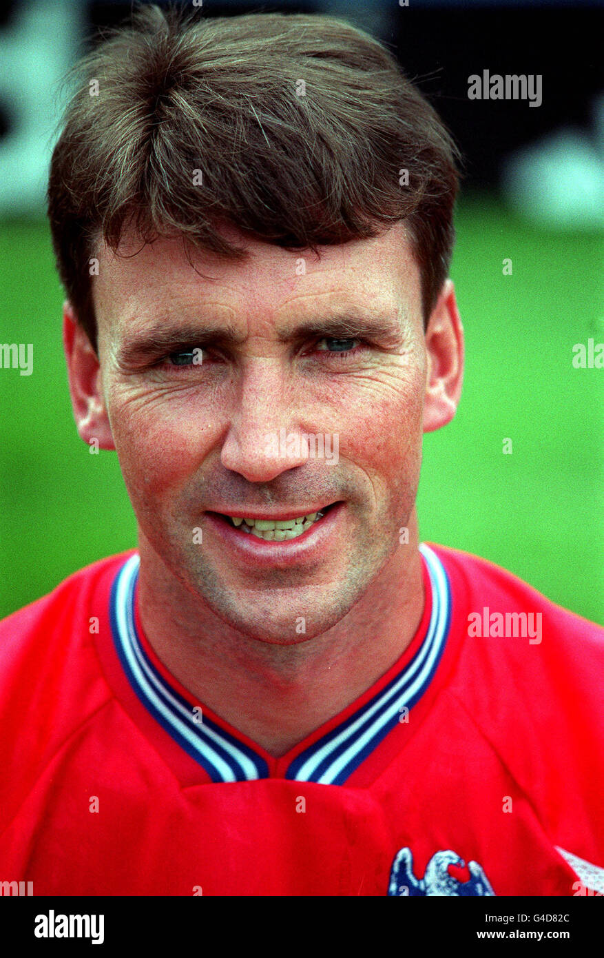 PA NEWS PHOTO 4/8/98 FOOTBALLER ANDY LINIGHAN OF CRYSTAL PALACE F.C ...