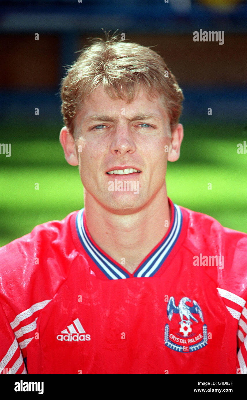 PA NEWS PHOTO 4/8/98 FOOTBALLER DEAN AUSTIN OF CRYSTAL PALACE F.C.. PA ...