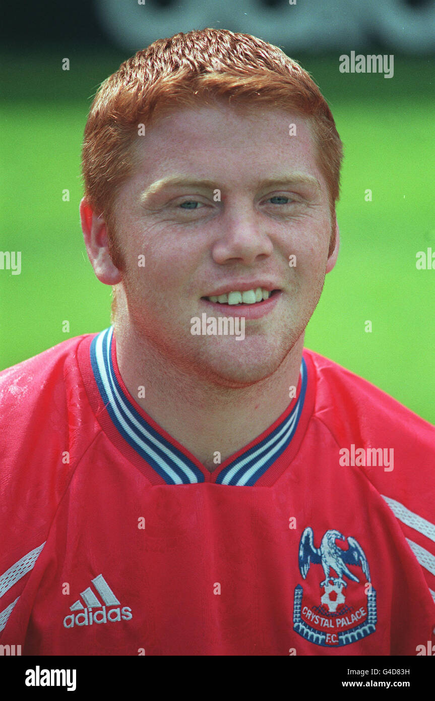 Footballer gareth graham of crystal palace hi-res stock photography and ...