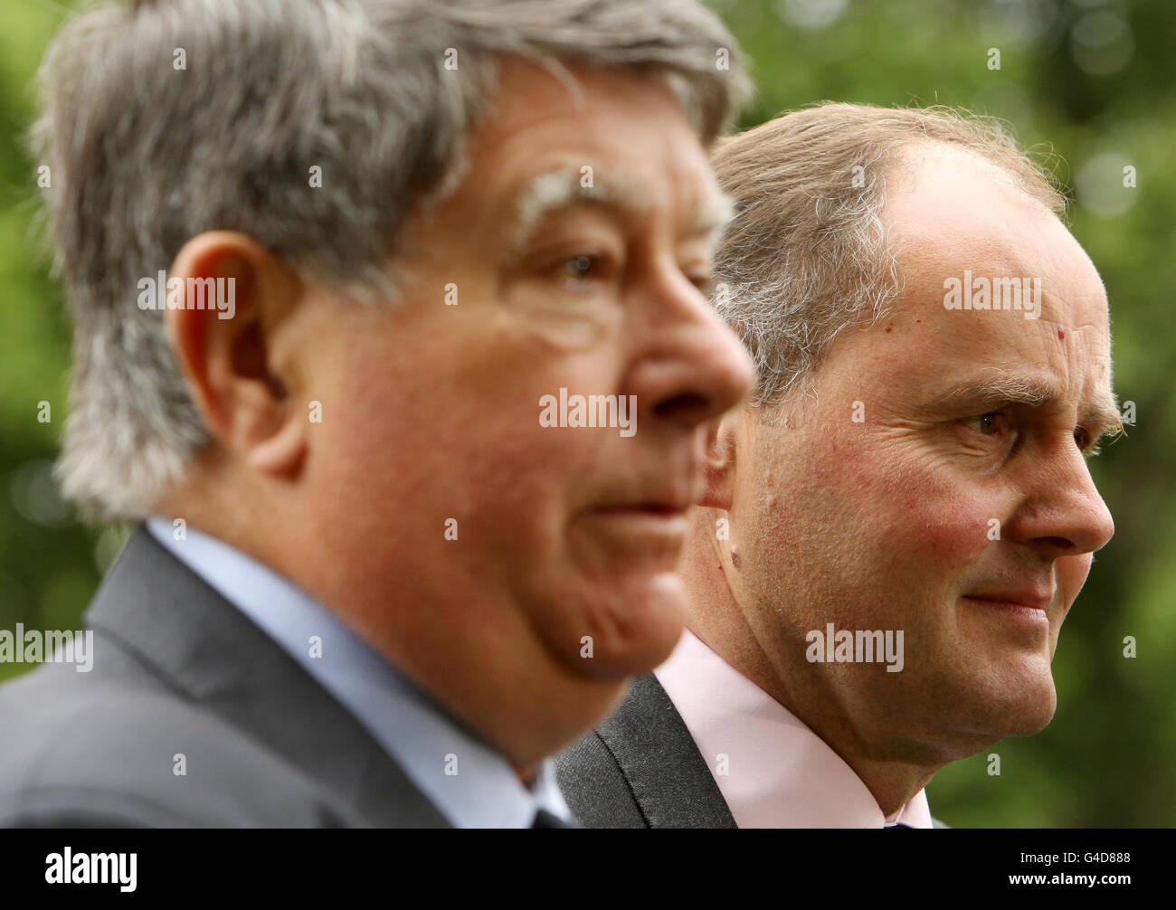 Mike Tapper, (left) the father of Flight Lieutenant Jonathan Tapper ...