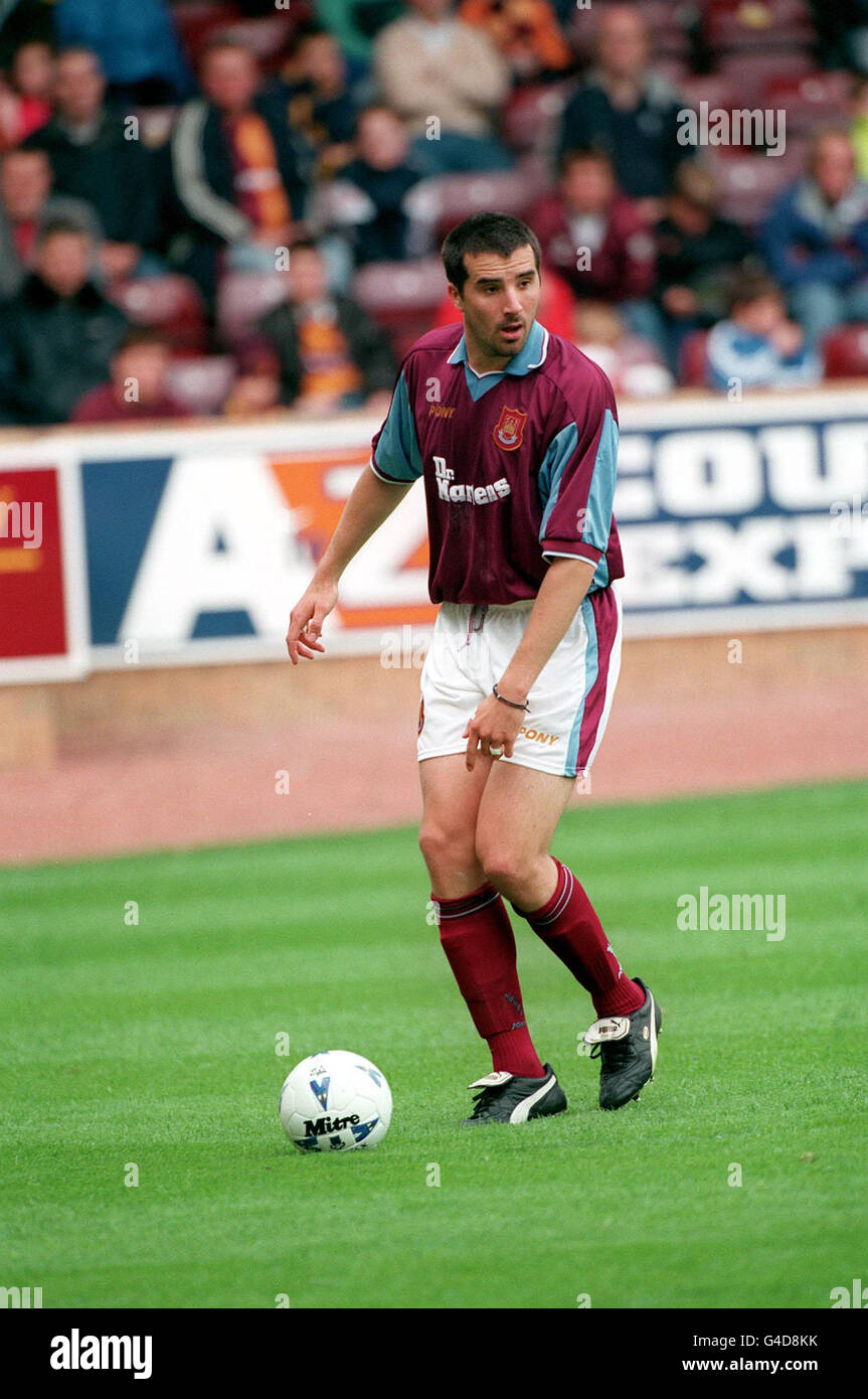PA NEWS PHOTO: BY DAVE CHESKIN 25/7/98 WEST HAM UNITED'S IAN PEARCE ...