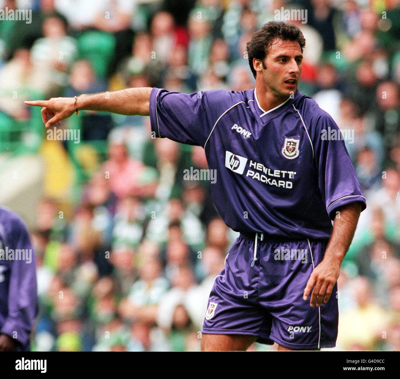 Ramon vega tottenham hi-res stock photography and images - Alamy