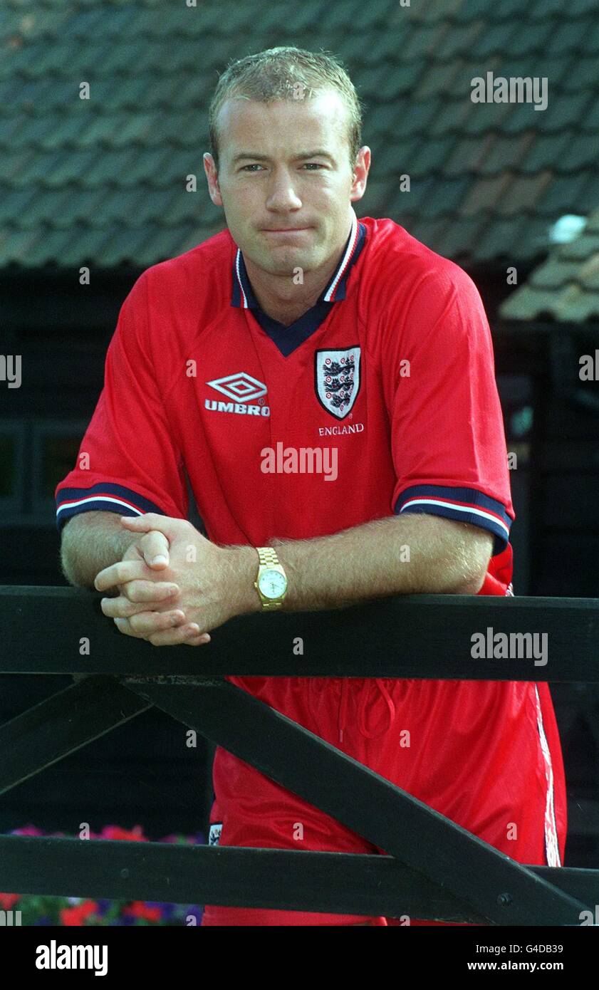 SOCCER Alan Shearer Stock Photo - Alamy