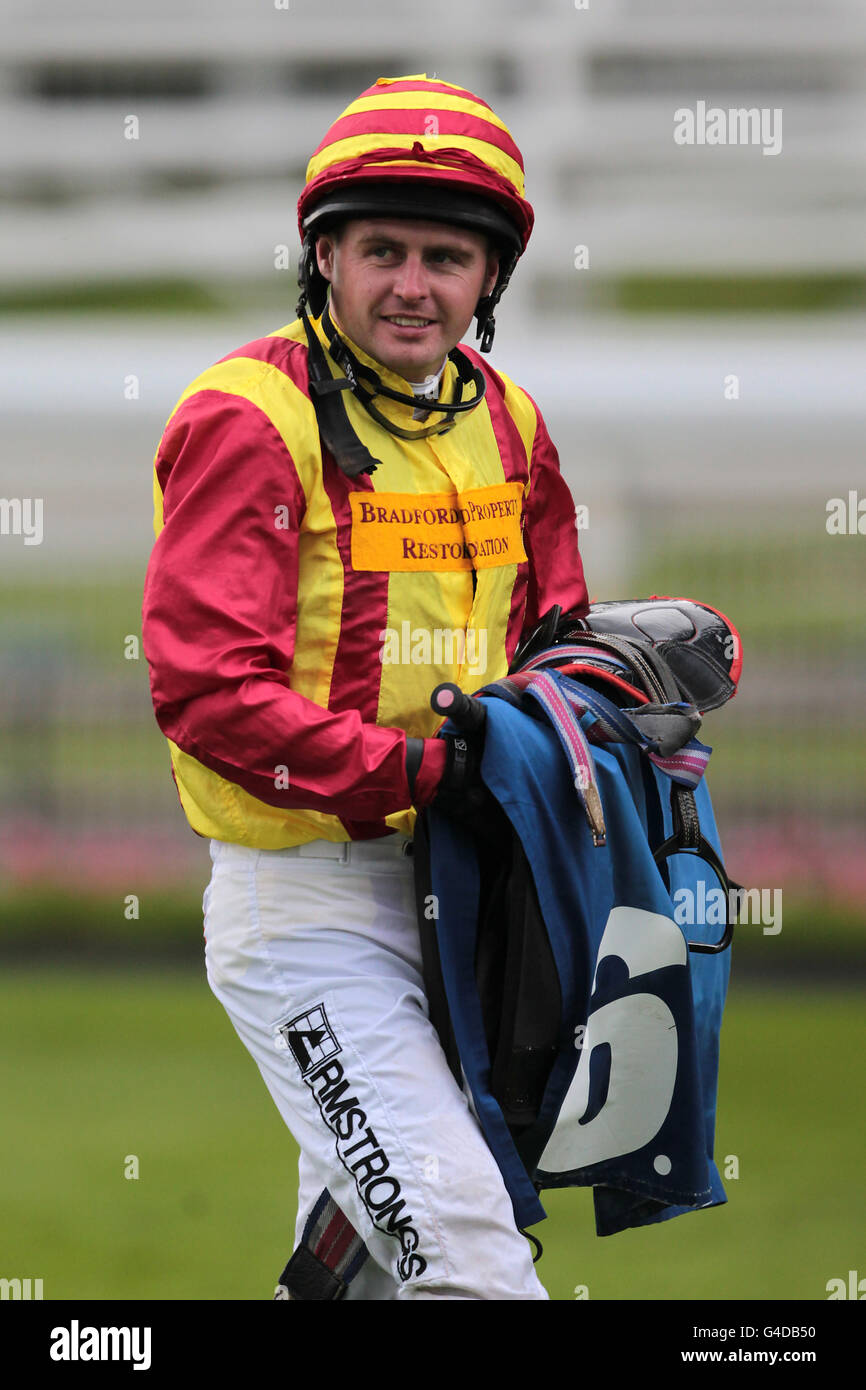 Horse Racing - 52nd John Smith's Cup Meeting 2011 - tyregiant.com ...