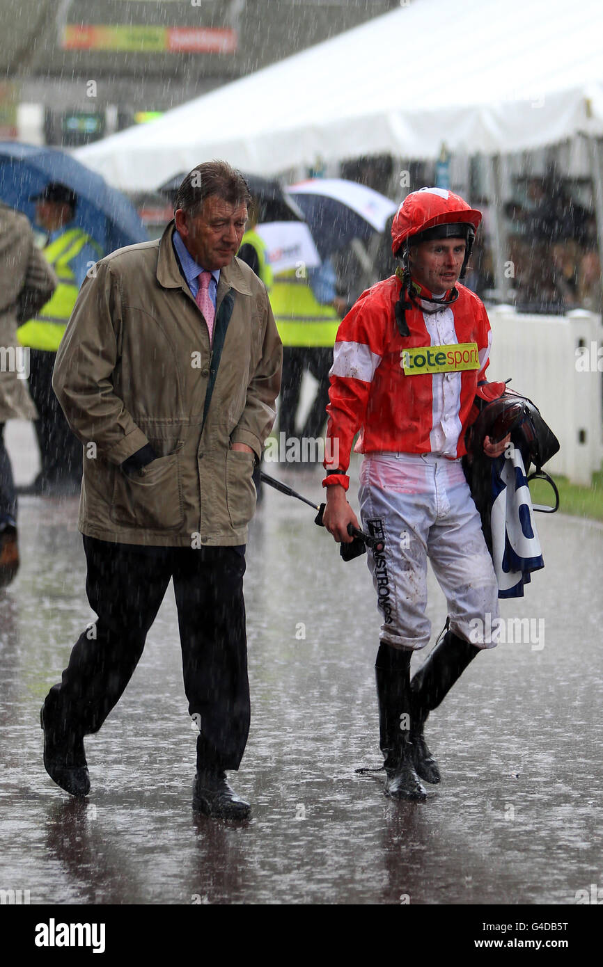 Jockey tony hamilton at york racecourse hi-res stock photography and ...