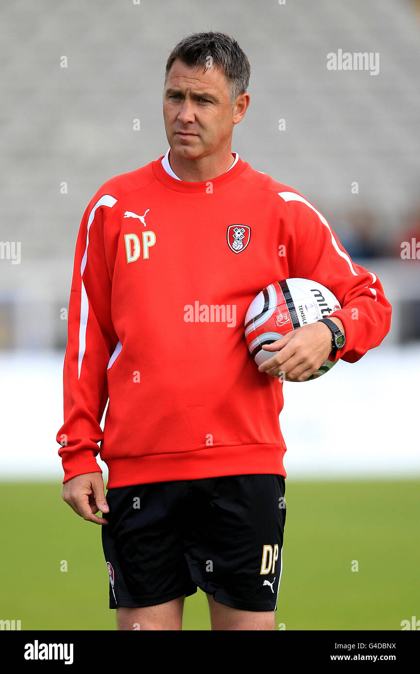 Soccer football rotherham hi-res stock photography and images - Alamy