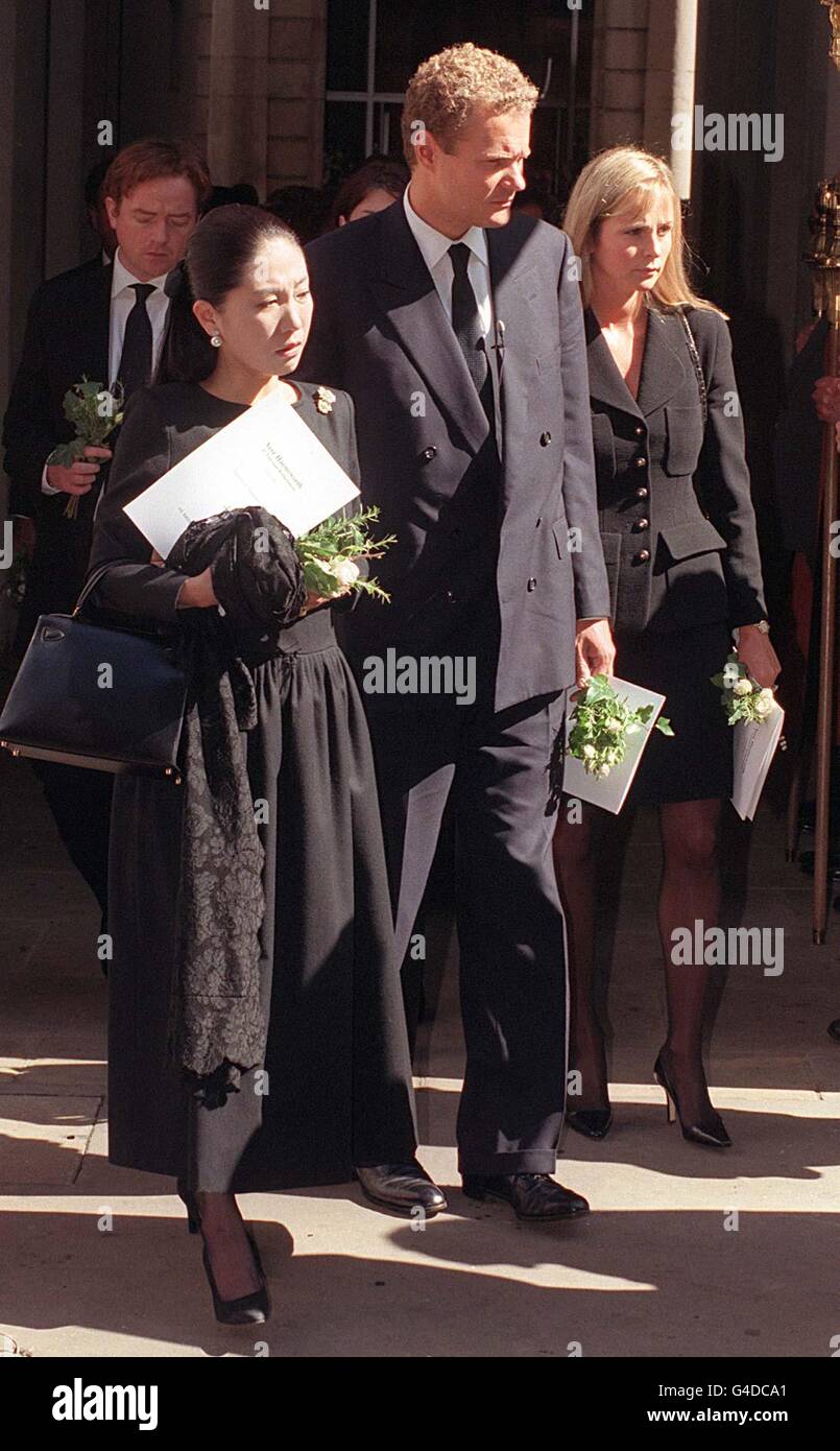 Widow press baron lord rothermere hi-res stock photography and images ...