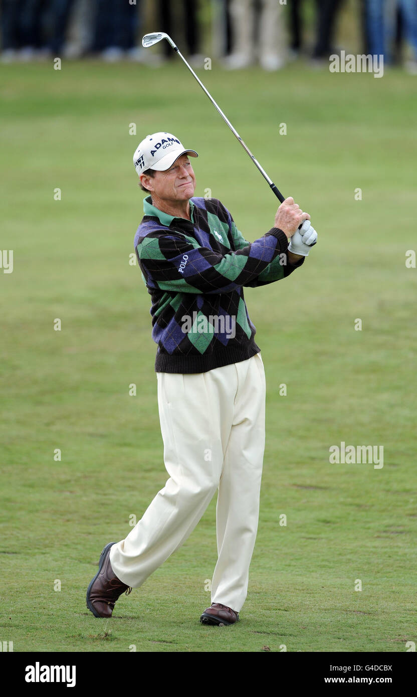 Golf - The Senior Open Championship 2011 - Day Three - Walton Heath ...