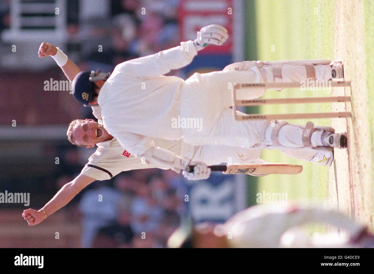 Cricket Donald celebs James Stock Photo - Alamy