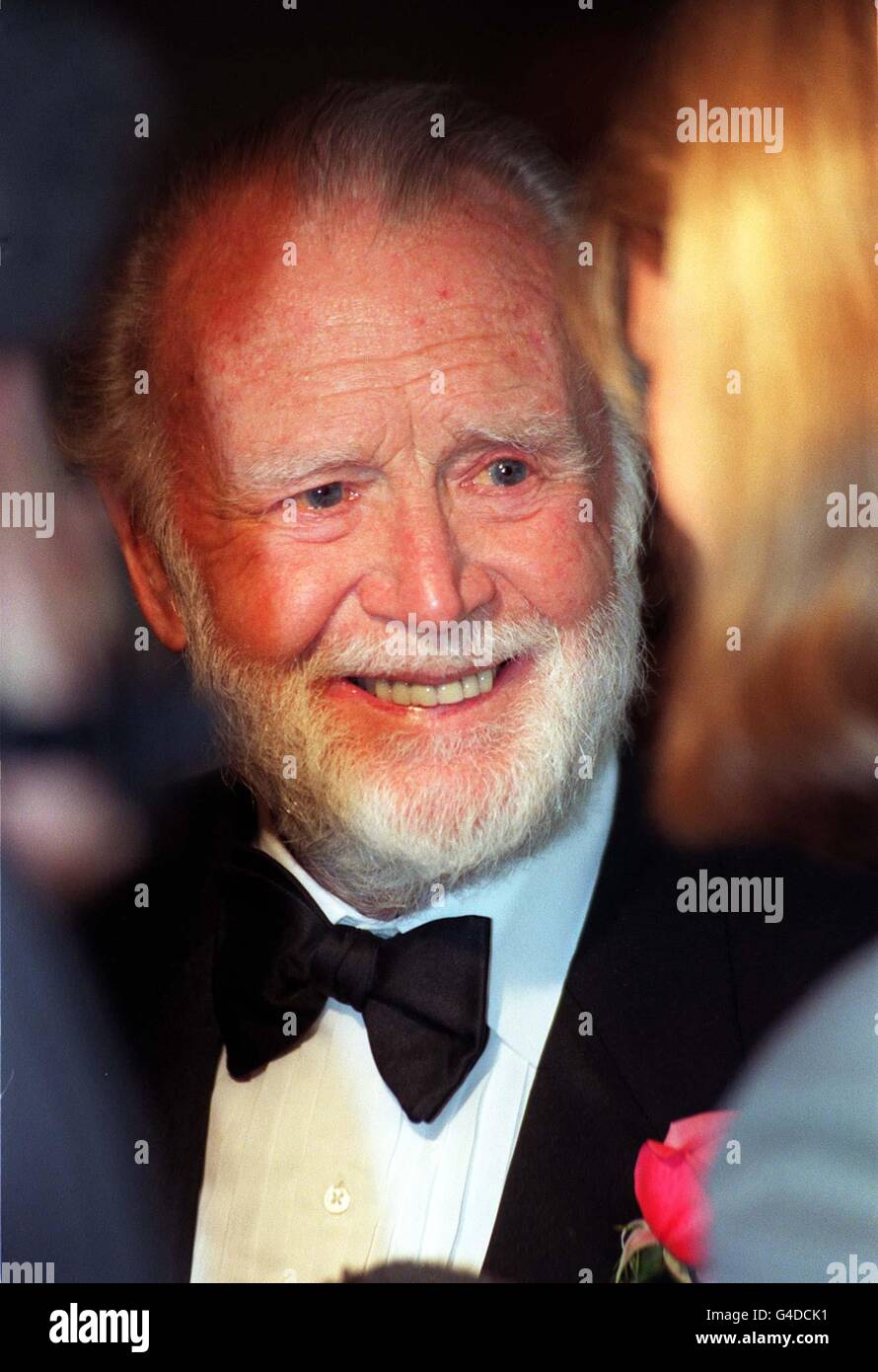 Veteran British actor, Sir John Mills, arrives at the Hilton, Park Lane ...