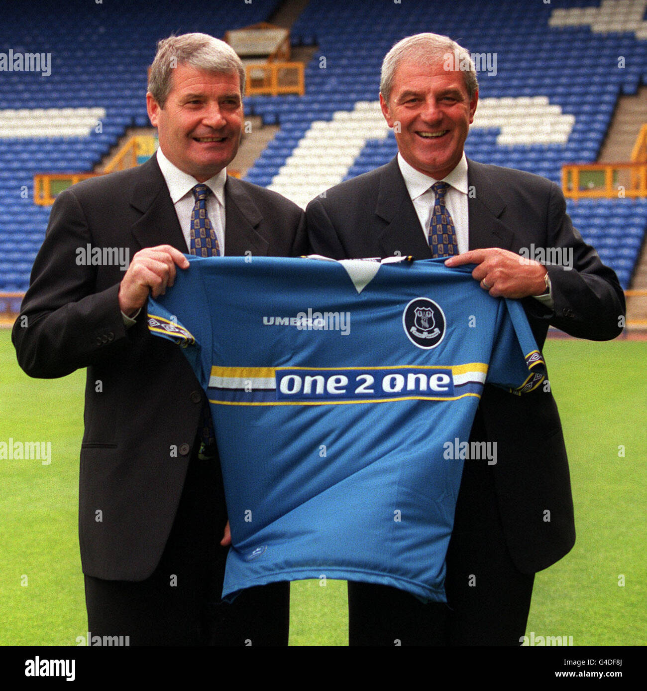 Archie knox everton hi-res stock photography and images - Alamy