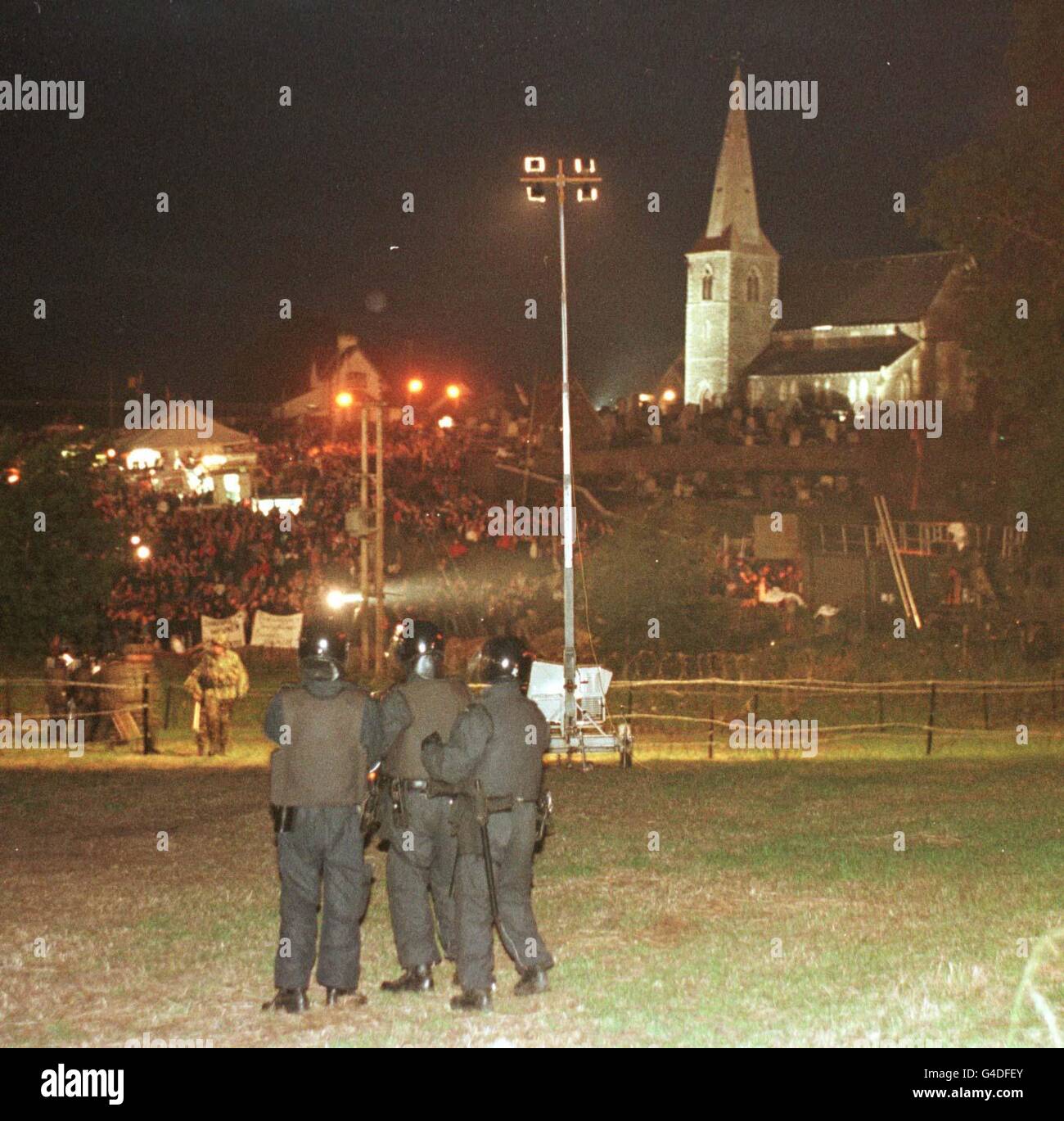 Riot Police At Drumcree Stock Photos & Riot Police At Drumcree Stock ...