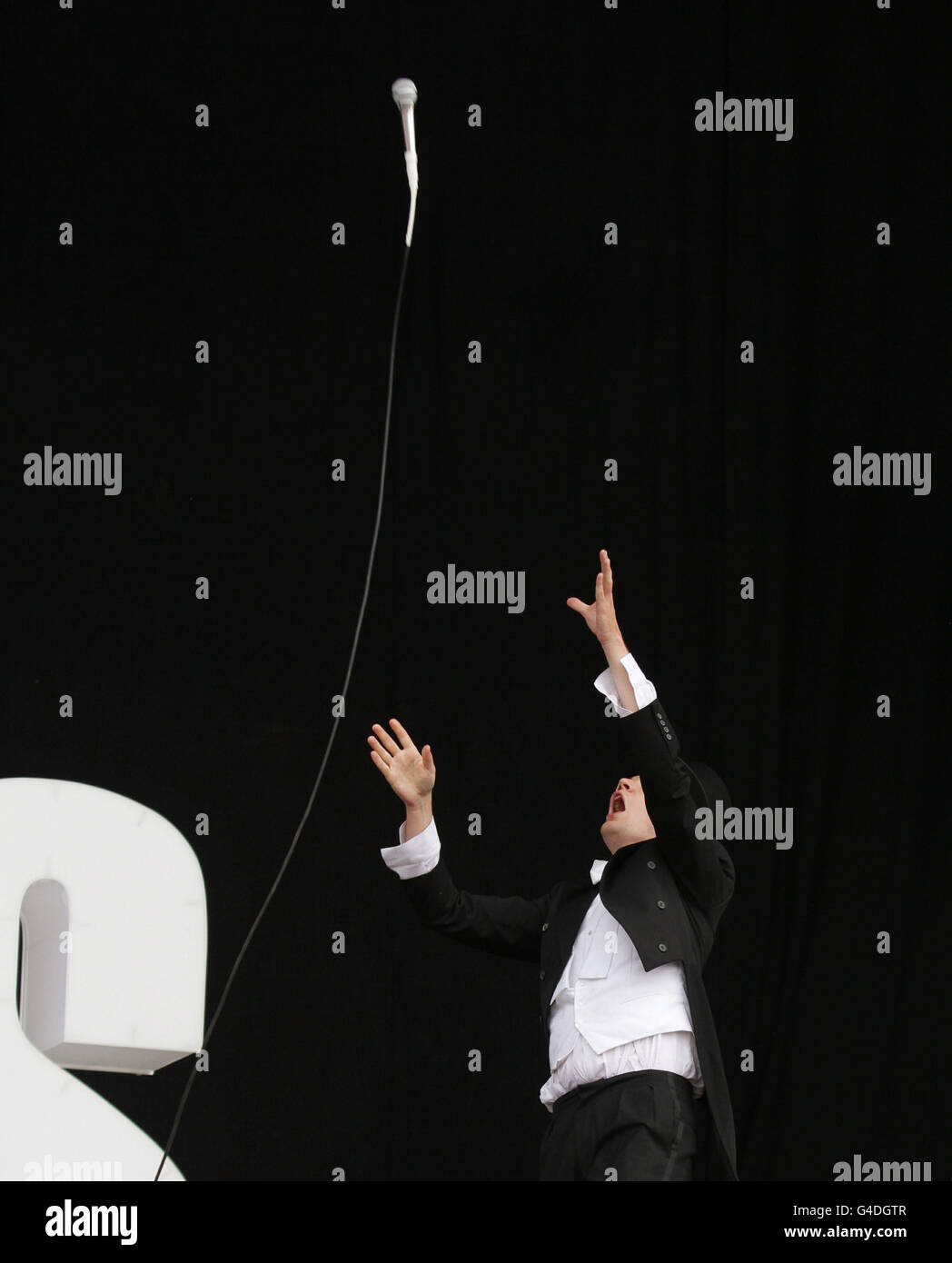 Lead singer Howlin' Pelle Almqvist of The Hives performing on the Main ...