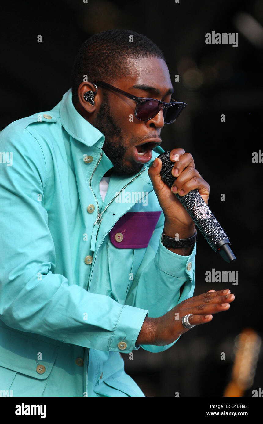 Tinie performs on main stage hop farm festival near tonbridge hi-res ...