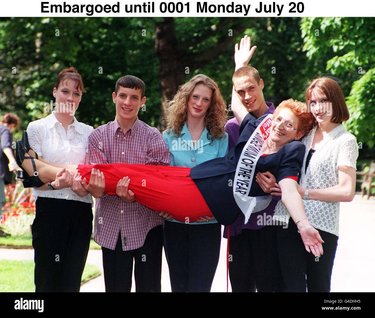 Winning thats life magazine single mum year award 1998 hi-res stock ...