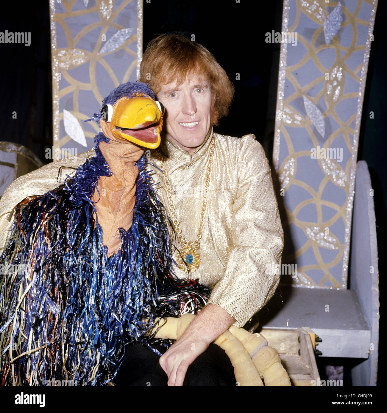 Rod hull and emu hi-res stock photography and images - Alamy
