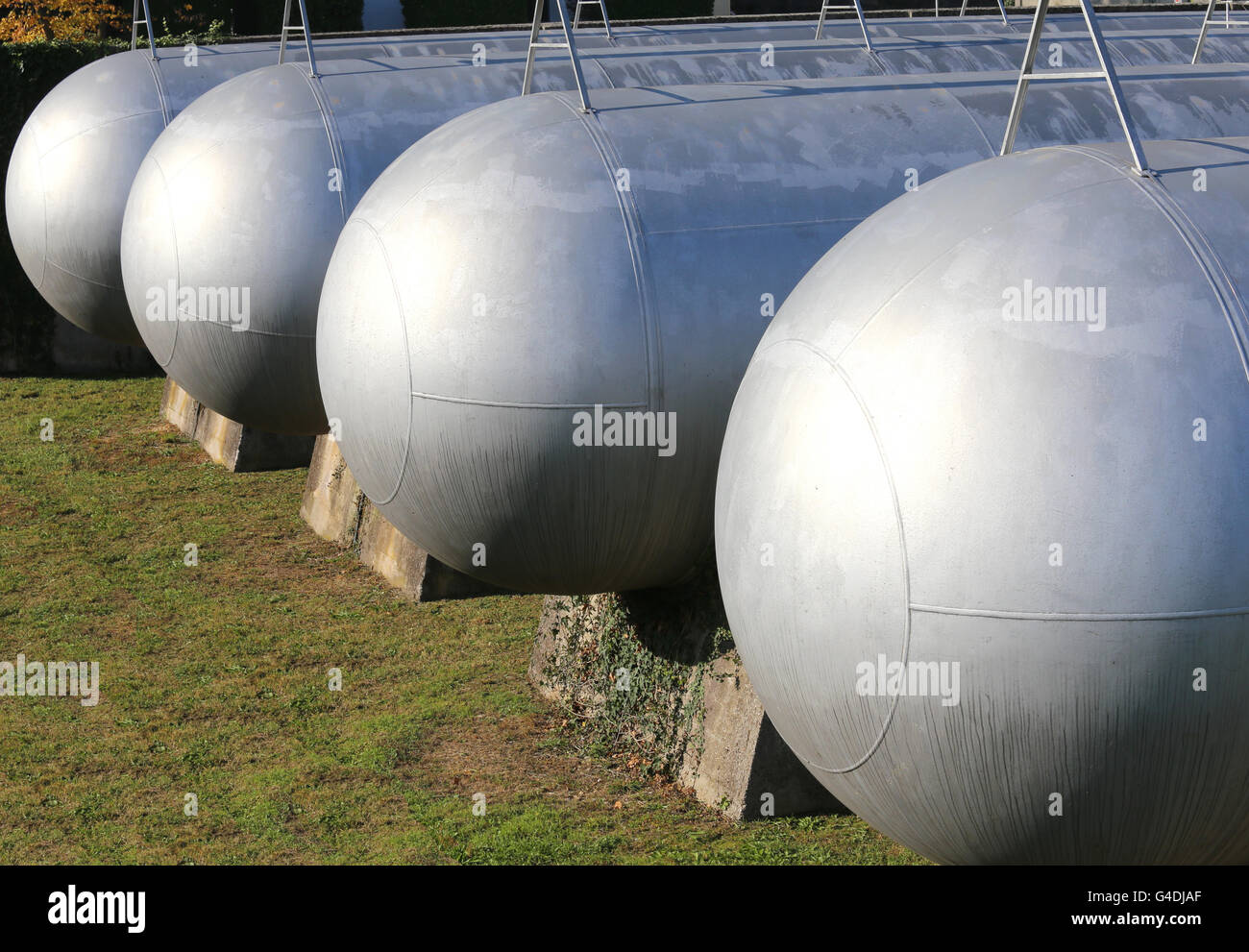 many long giant gas pressure vessels for the storage of flammable ...