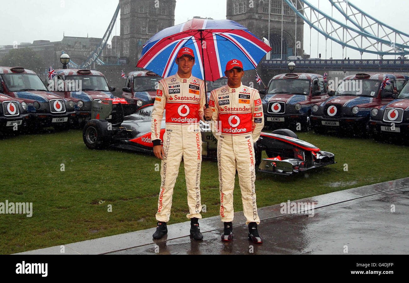 The jenson button bridge hi-res stock photography and images - Alamy