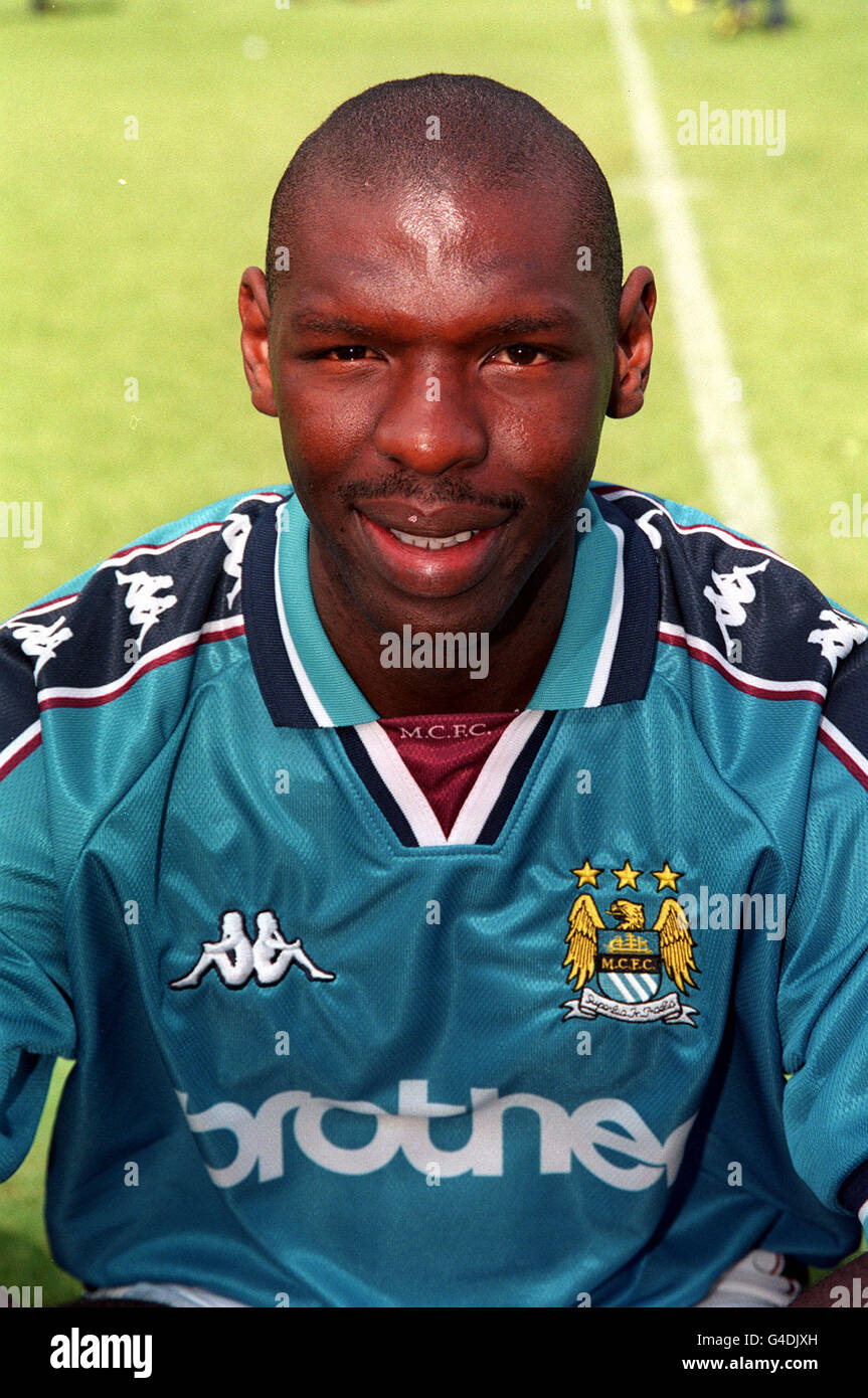PA NEWS 22/7/98 SHAUN GOATER, MEMBER OF THE MANCHESTER CITY FOOTBALL ...