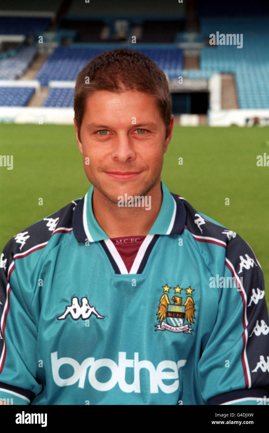 PA NEWS 22/7/98 SCOTT HILEY, MEMBER OF THE MANCHESTER CITY FOOTBALL ...