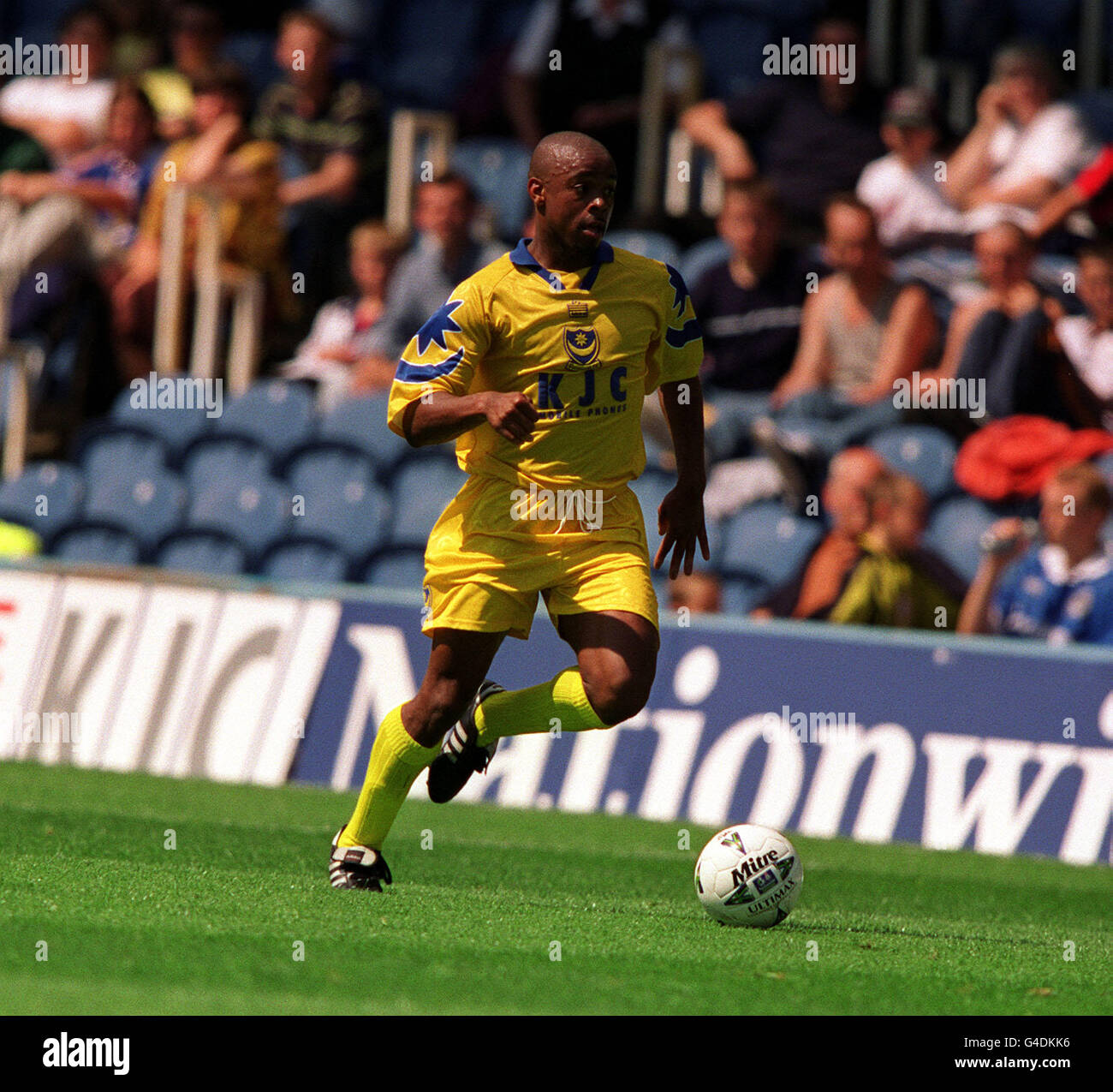 FITZROY SIMPSON OF PORTSMOUTH FOOTBALL CLUB Stock Photo - Alamy
