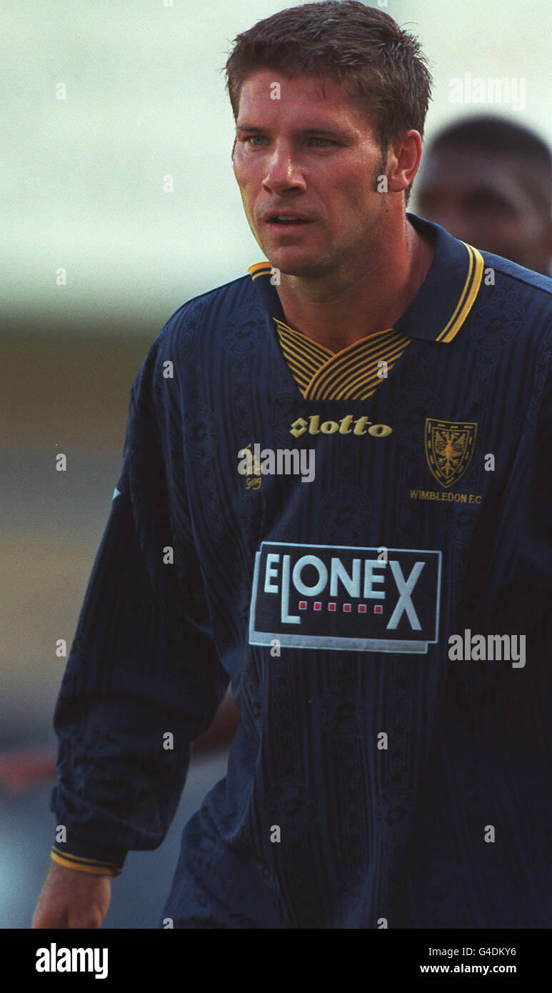 ALAN KIMBLE OF WIMBLEDON FOOTBALL CLUB Stock Photo - Alamy