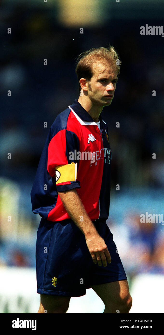 Captain genoa football club hi-res stock photography and images - Alamy