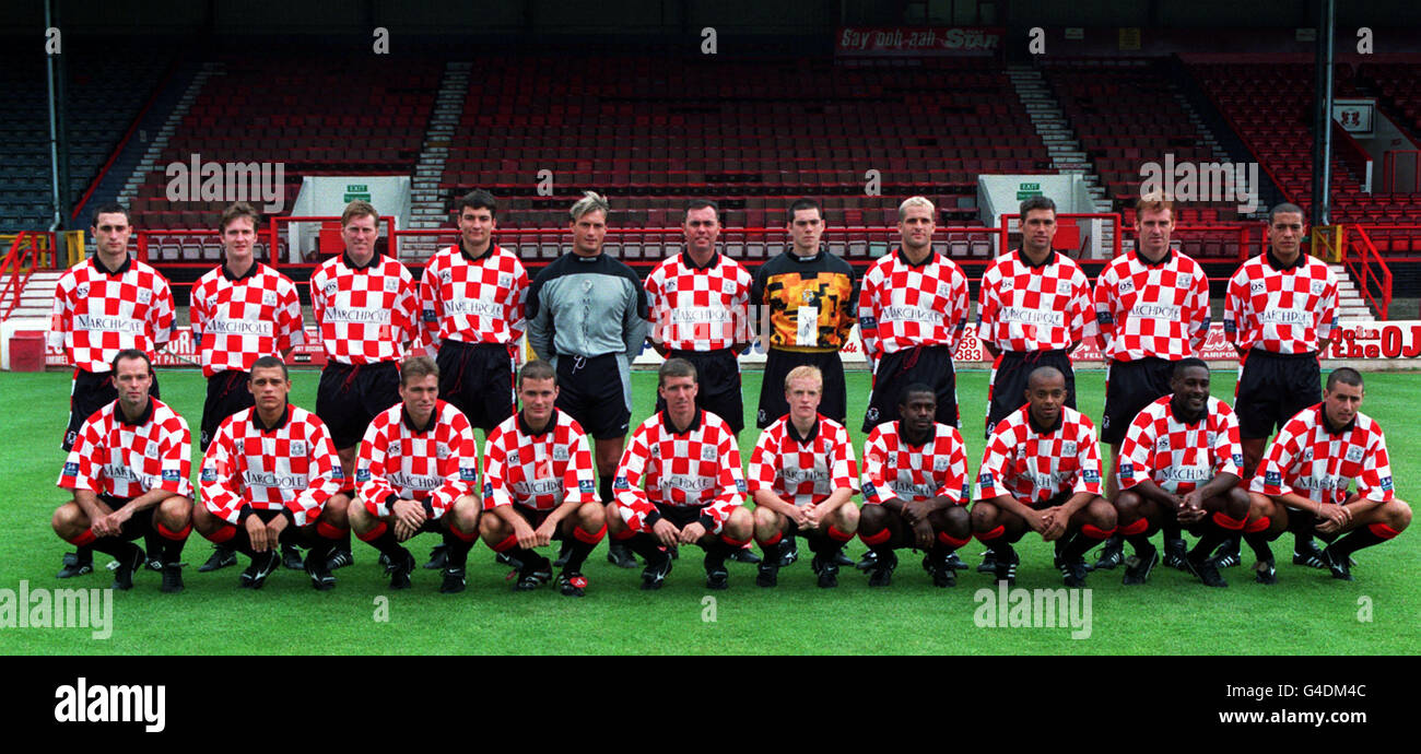 TEAM PHOTOGRAPH OF LEYTON ORIENT FOOTBALL CLUB Stock Photo - Alamy
