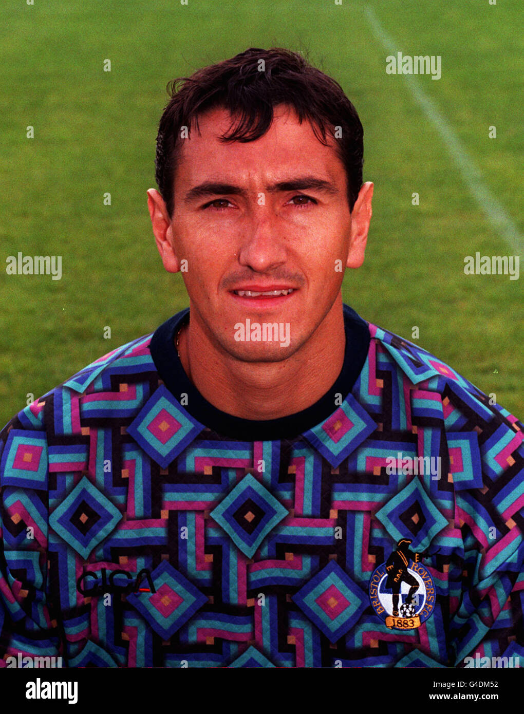 LEE JONES, GOALKEEPER OF BRISTOL ROVERS FOOTBALL CLUB Stock Photo - Alamy