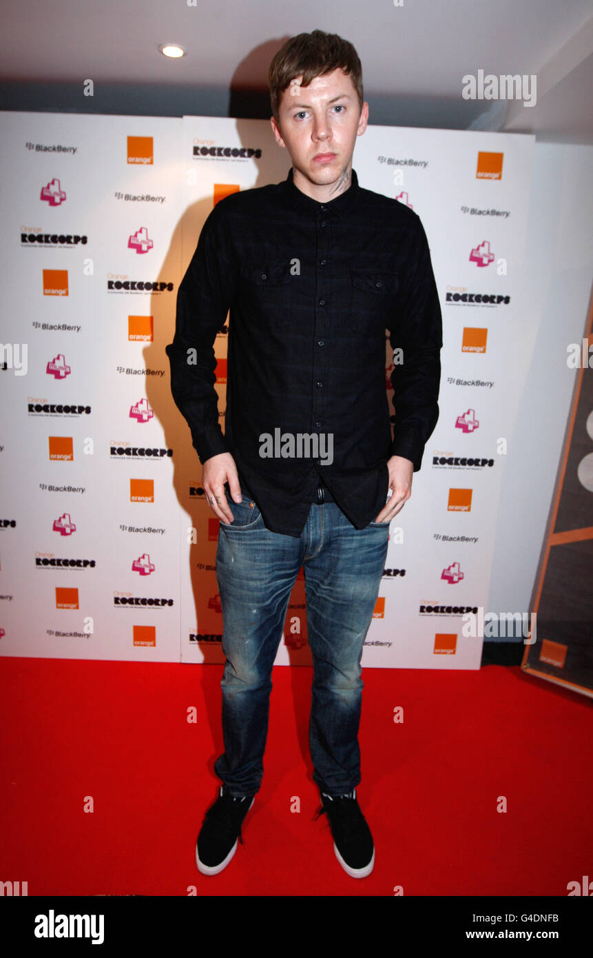 Full length redcarpet eye contact mangsm hi-res stock photography and ...