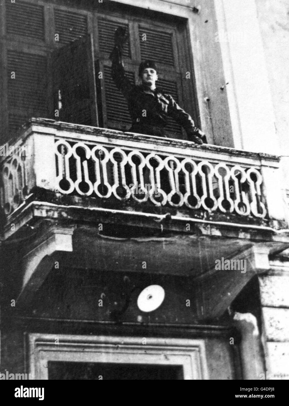 Collect picture of Captain H Richard Beck wearing Mussolini's hat which ...