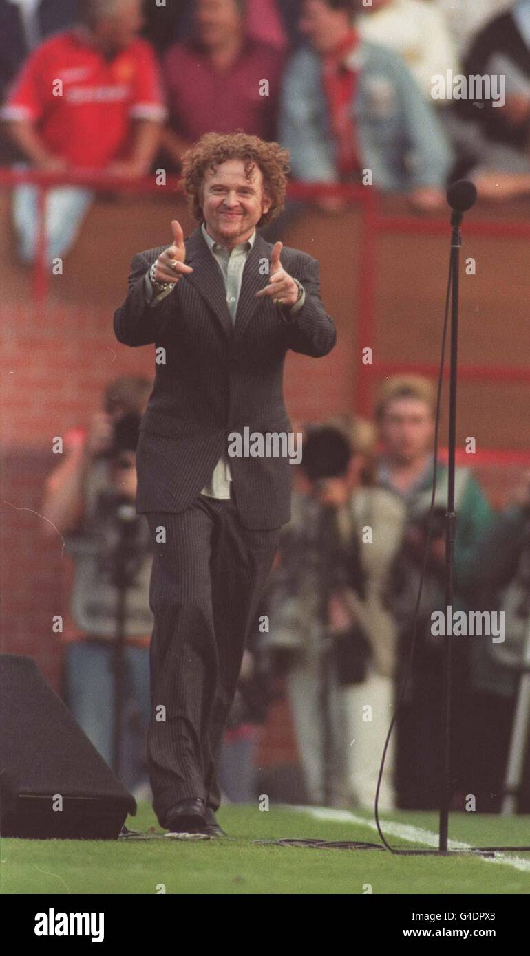 Singer Mick Hucknall at Manchester Utd Last night(tuesday) to sing at ...