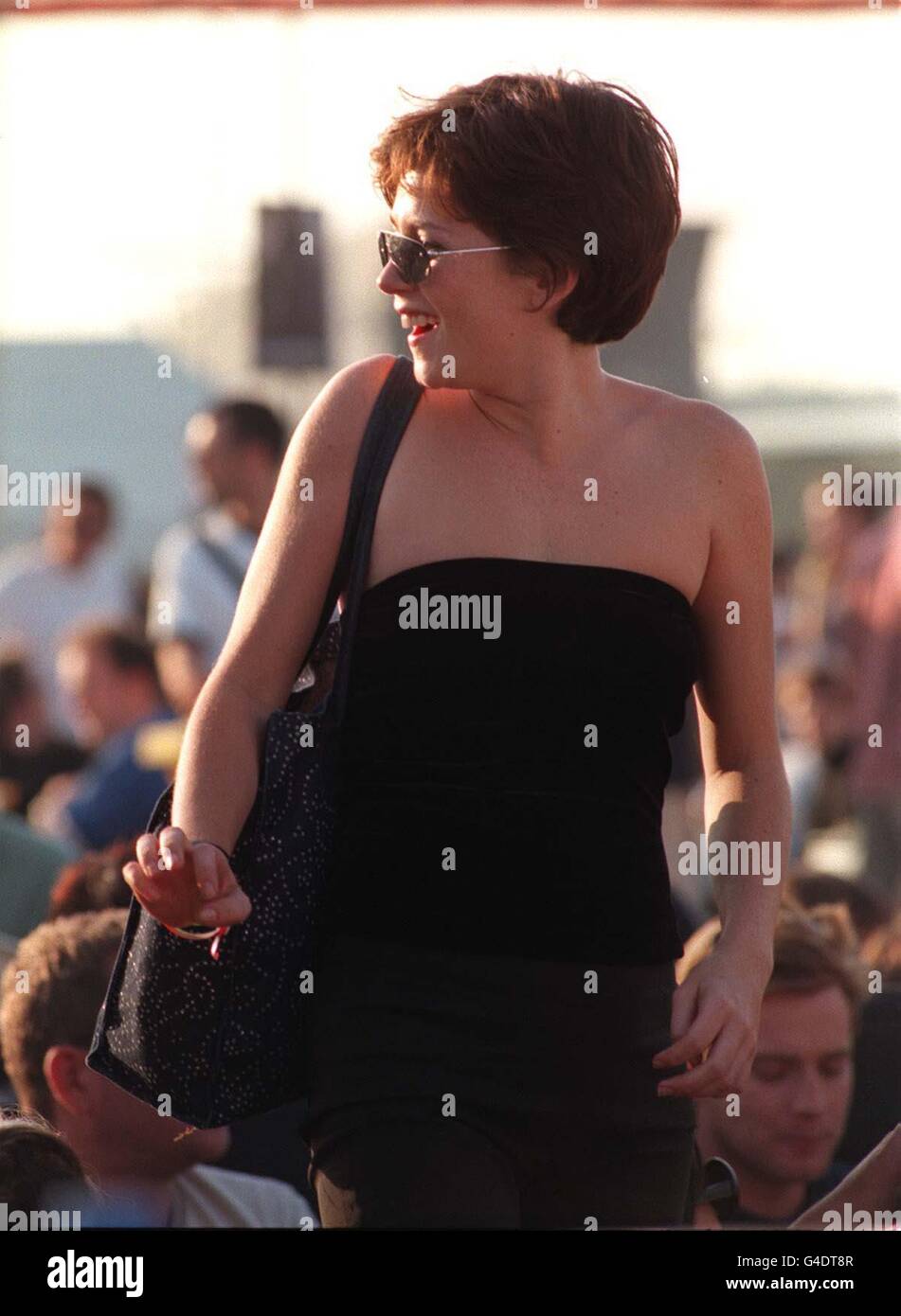 PA NEWS PHOTO 30/8/98 MODEL & ACTRESS ANNA FRIEL AND ACTOR EWAN ...