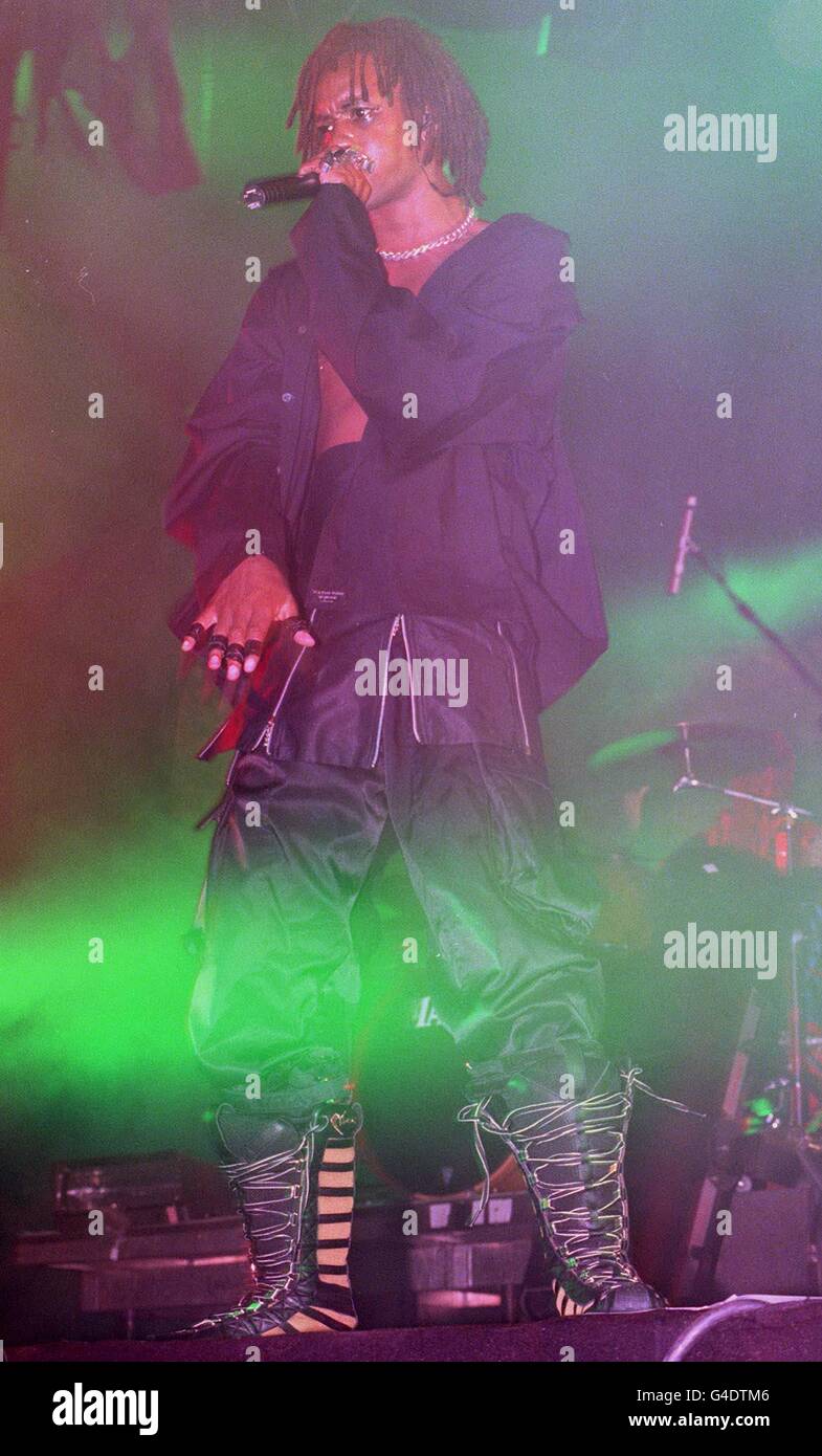 PA NEWS PHOTO 30/8/98 MAXIM REALITY (aka Keith Palmer) OF THE PRODIGY ...