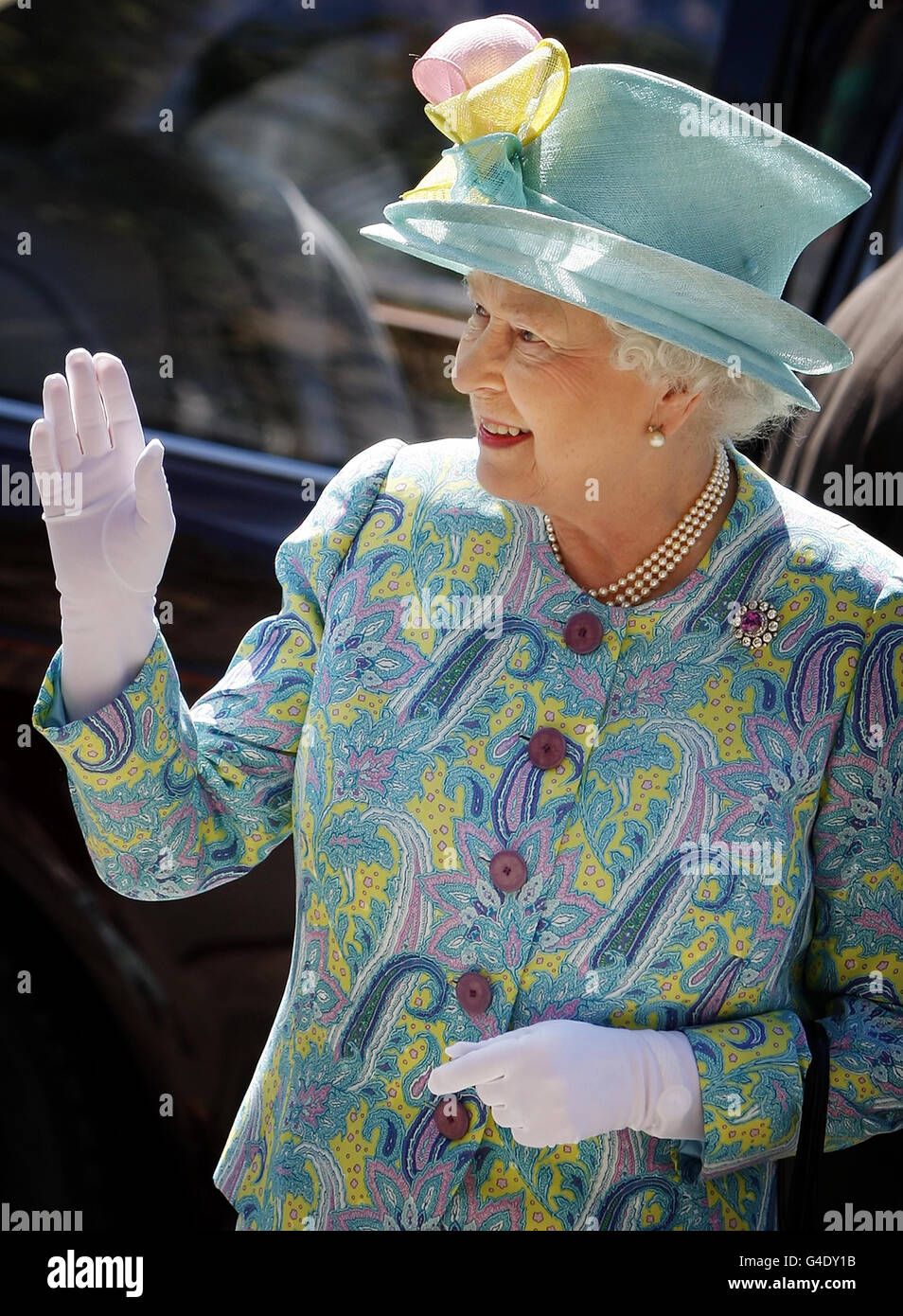Queen attends church Stock Photo - Alamy