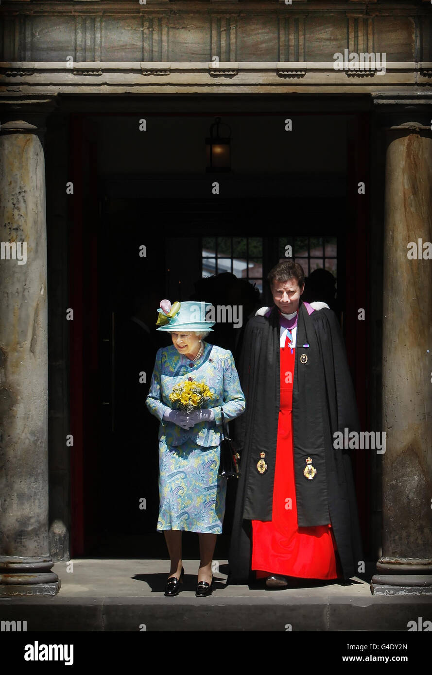 Canongate church and queen elizabeth hi-res stock photography and ...