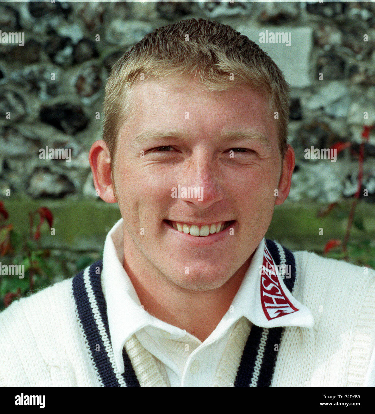 Middlesex county cricket club player hi-res stock photography and ...