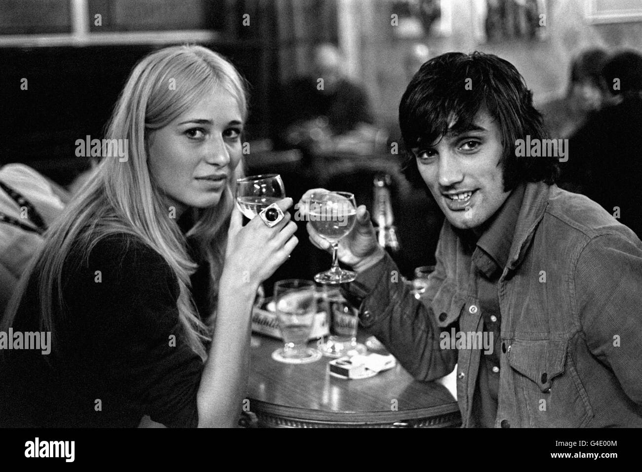 George best 1969 hi-res stock photography and images - Alamy