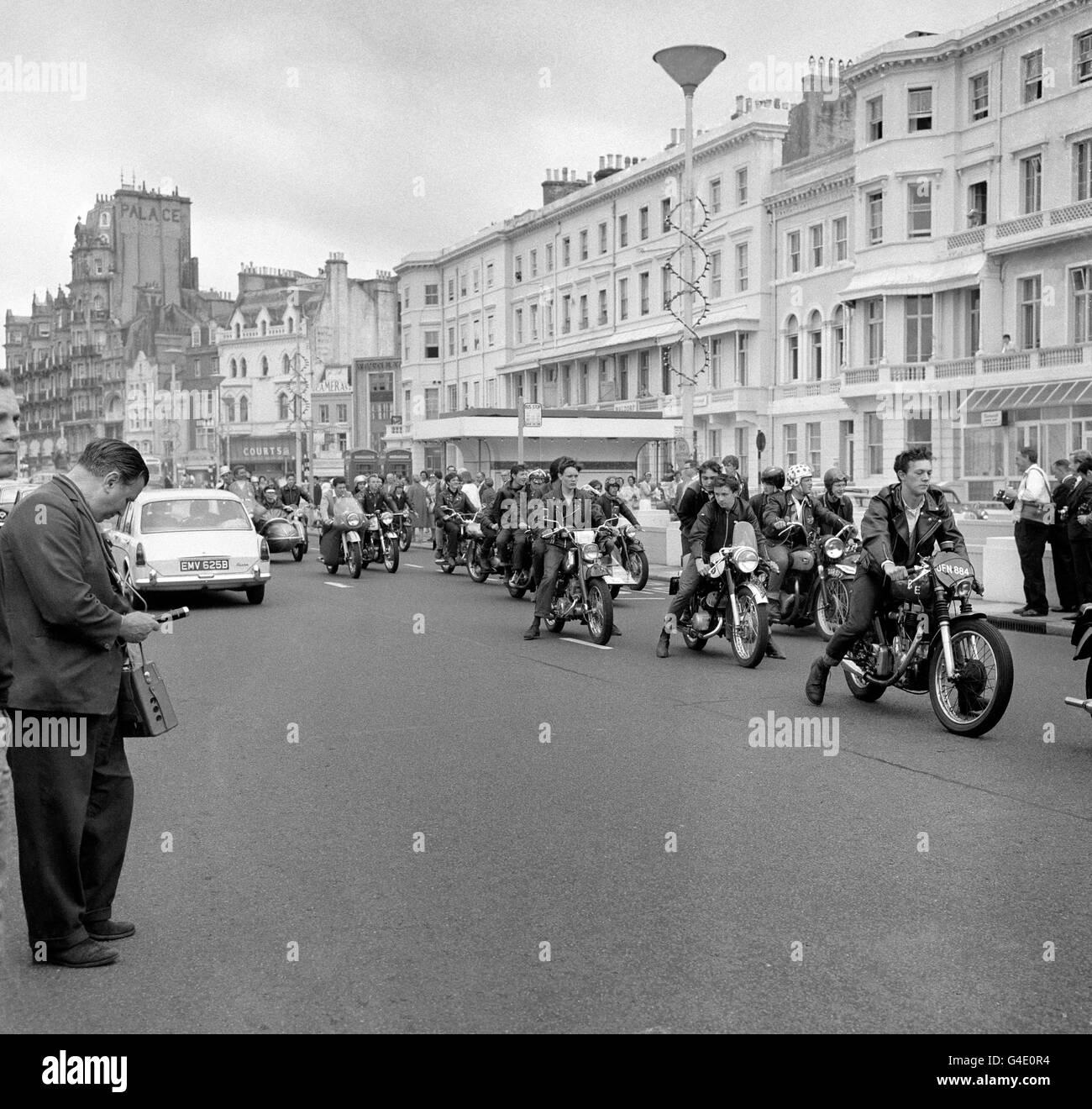 Mods and rockers and 1964 Black and White Stock Photos & Images - Alamy