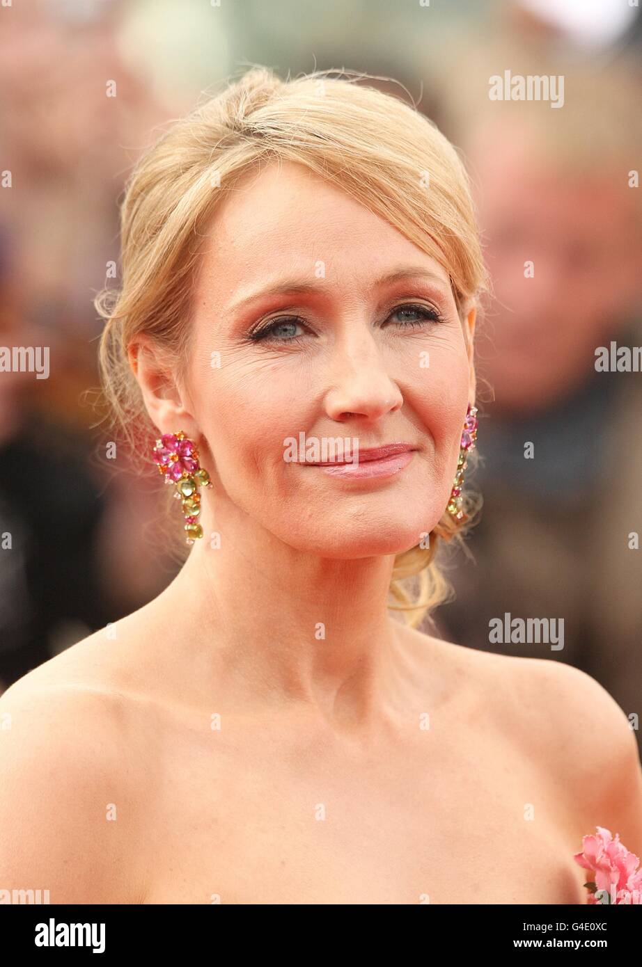 Jk rowling portrait hi-res stock photography and images - Alamy